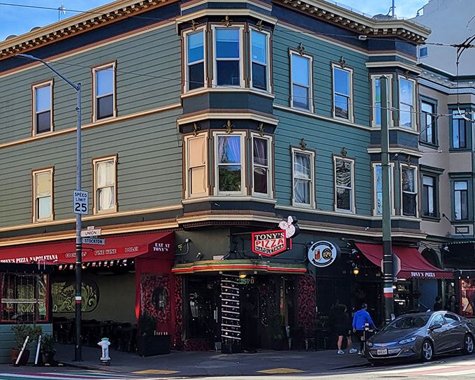 That classic San Francisco corner building charm - where pizza dreams and Victorian architecture collide beautifully. 