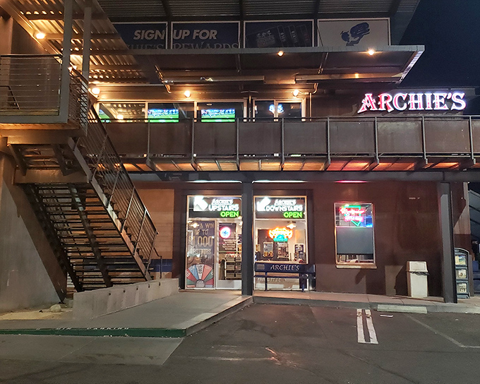 Night falls but Archie's neon sign shines bright, beckoning burger lovers like moths to a deliciously beefy flame.