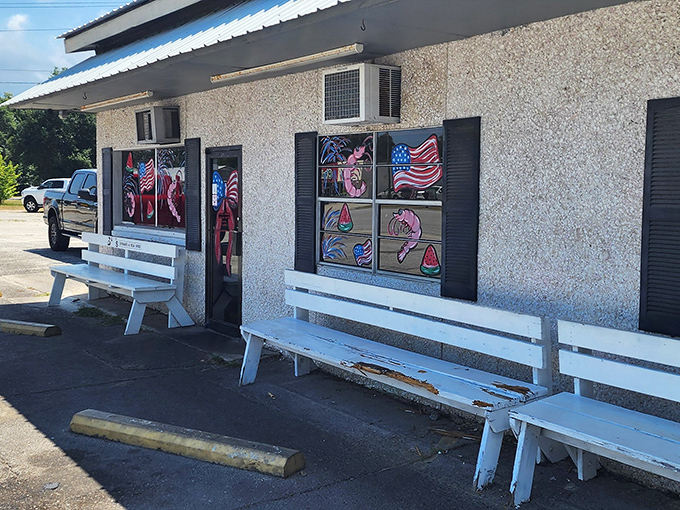 Patriotic spirit meets small-town charm where every meal feels like a neighborhood celebration worth attending.