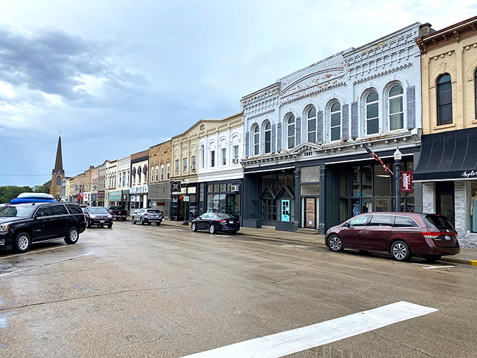 Those colorful awnings and classic brick buildings aren't just pretty&mdash;they're housing some of Baraboo's most affordable shops and eateries for budget-conscious retirees.