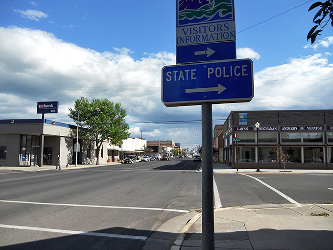 Small-town charm meets big-sky country where visitor information points you toward hidden treasures.