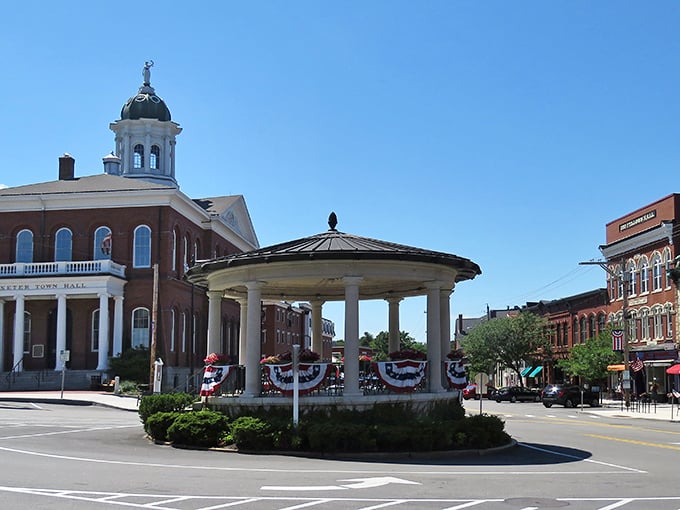 That gazebo has seen more town meetings than a C-SPAN marathon, beautifully preserved.