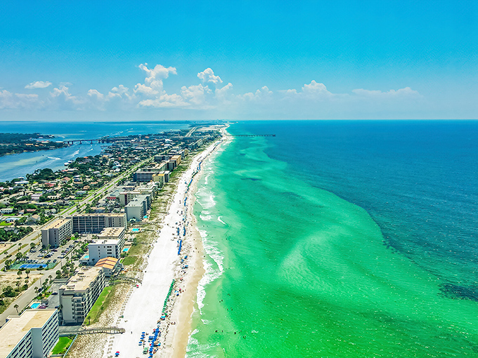 This emerald coastline proves that Mother Nature has excellent taste in real estate locations.