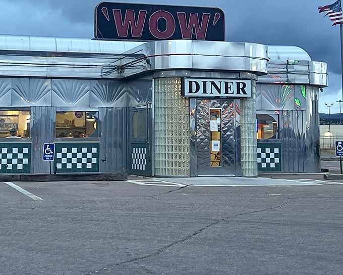 "WOW" indeed! This silver beauty shines like your grandpa's vintage Airstream, promising comfort food that'll make your heart sing.