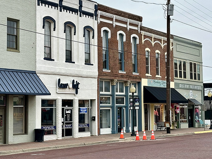 Small-town squares like this remind you why Norman Rockwell painted America with such fondness.