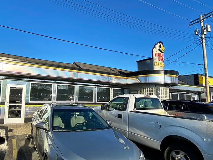 Sunshine yellow and chrome – this isn't just a diner, it's a landmark! The Honey Bee stands ready to satisfy Glen Burnie's hungry masses.