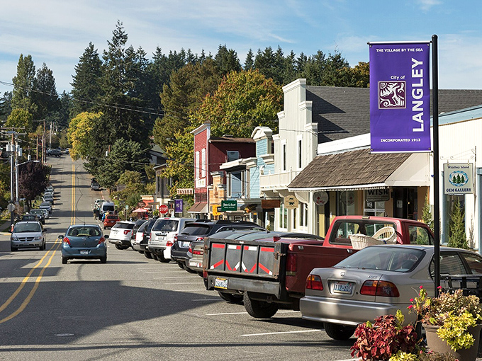 Where time moves at the perfect pace - Langley's downtown invites you to rediscover the art of strolling.