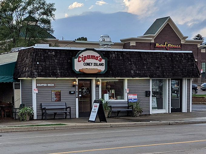That classic stone and timber look says "we've been perfecting hot dogs since your grandparents were dating."