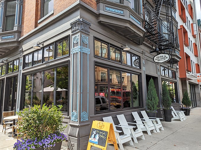 Sometimes the best discoveries happen when old-world architecture meets modern Italian kitchen magic perfectly.