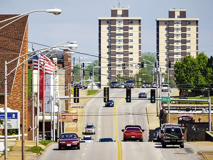 Poplar Bluff's skyline features a blend of historic architecture and modern amenities, creating a charming small-town atmosphere.