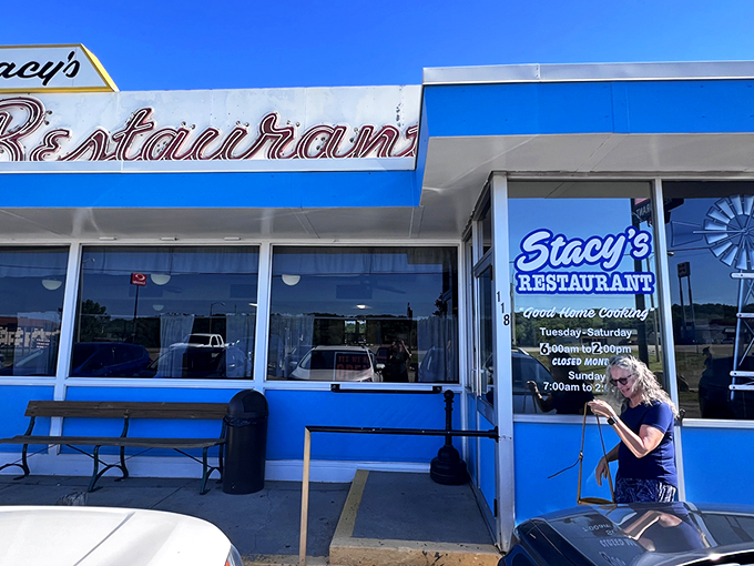 The bright blue exterior of Stacy's welcomes hungry travelers like a beacon of comfort food hope. Those cinnamon rolls are calling your name!