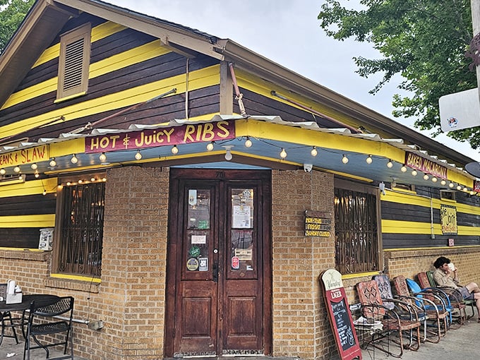 Those wooden doors might as well be portals to barbecue heaven. Once you smell what's smoking inside, resistance is futile.