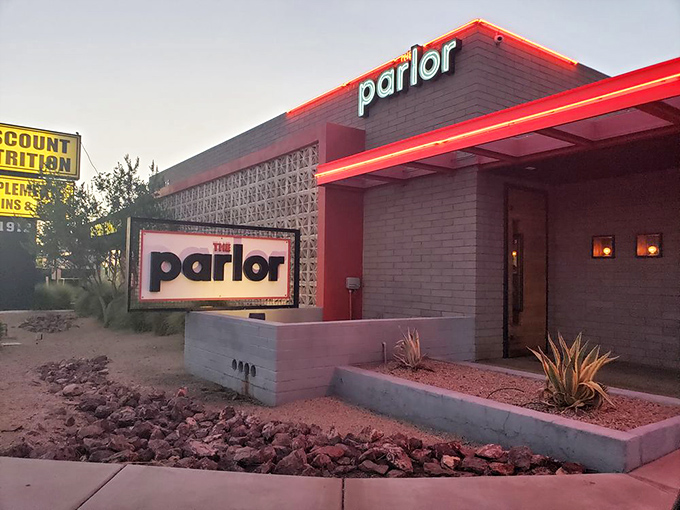 When neon meets desert charm, magic happens one wood-fired pizza at a time.