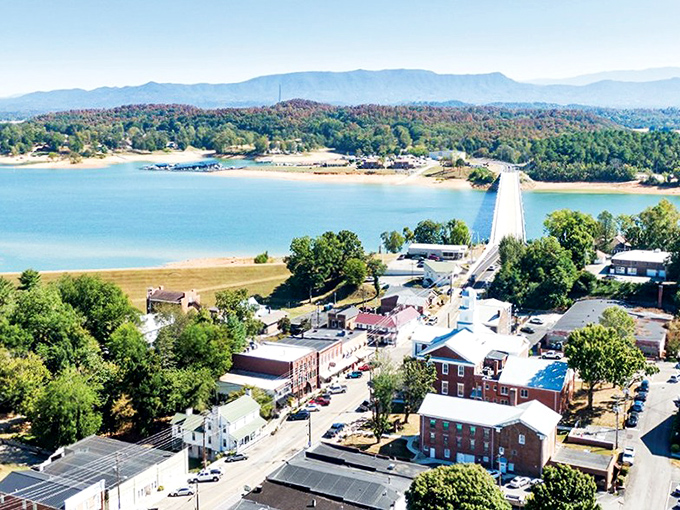 From above, Dandridge reveals its perfect positioning &ndash; nestled between the shimmering Douglas Lake and the rolling Smoky Mountains like nature's perfect sandwich.