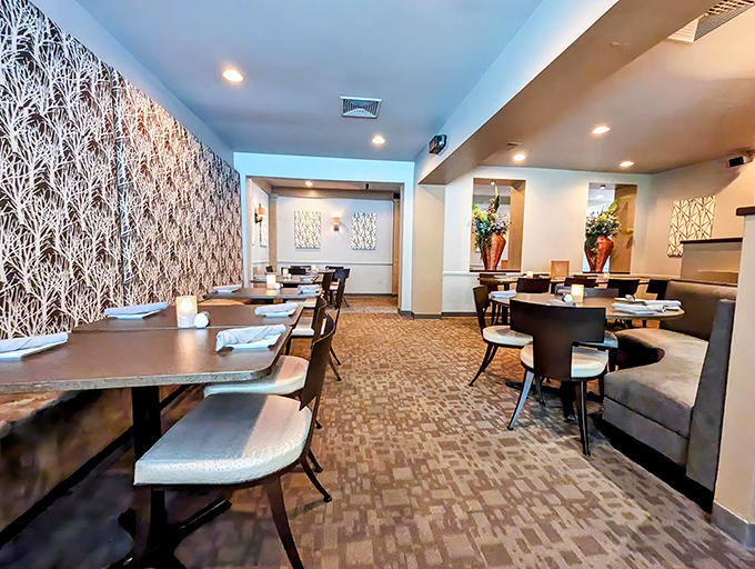 The dining room's elegant simplicity lets you focus on what matters&mdash;the food and your dining companions. No distracting disco balls here.