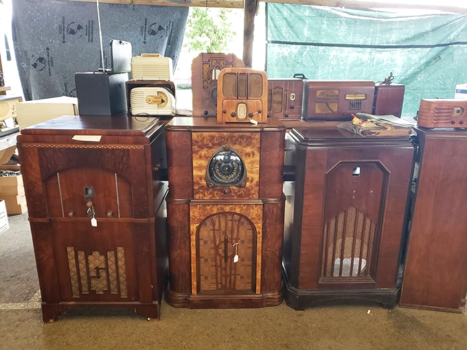 These aren't just old radios—they're time machines that once brought war news, soap operas, and Beatles premieres into American living rooms.