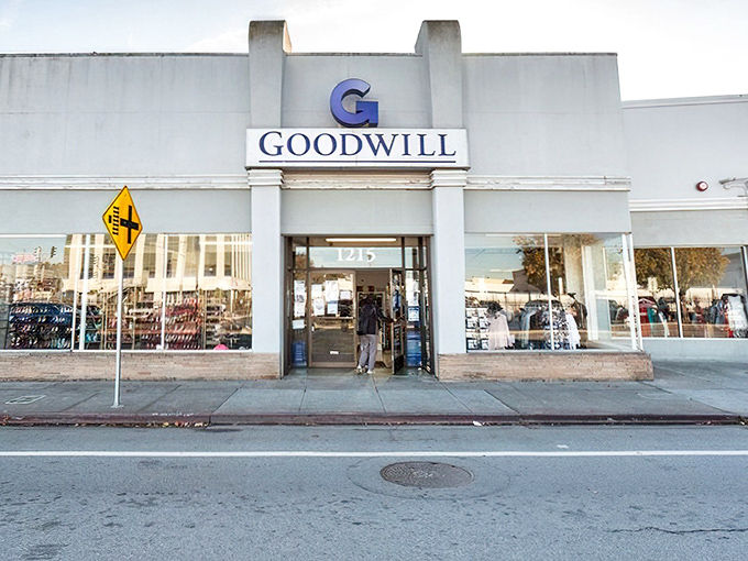That iconic blue "G" beckons bargain hunters like a lighthouse for the thrifty. Step inside and prepare for the retail equivalent of a perfect soufflé – unexpected and delightful.