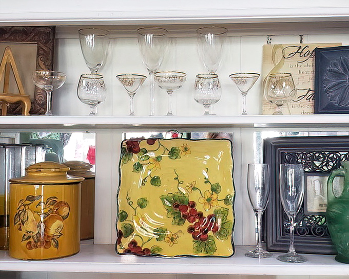 Elegant stemware awaits new dinner parties and celebrations. Who knew secondhand glassware could look this sophisticated? Your pinot noir just found its forever home.