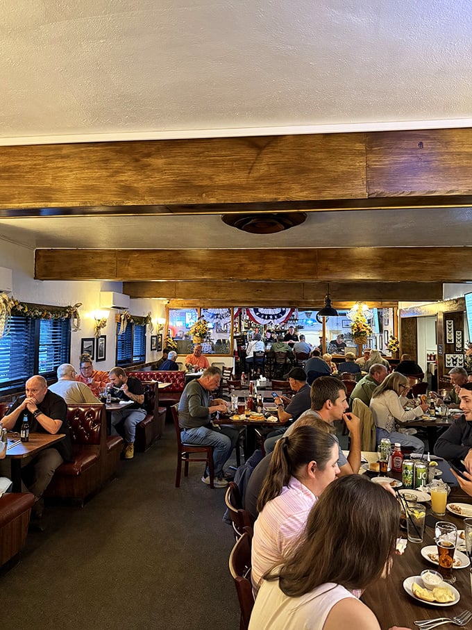 Wooden beams, red leather booths, and a dining room buzzing with conversation&mdash;this is what restaurants looked like before Instagram decided how we should eat.