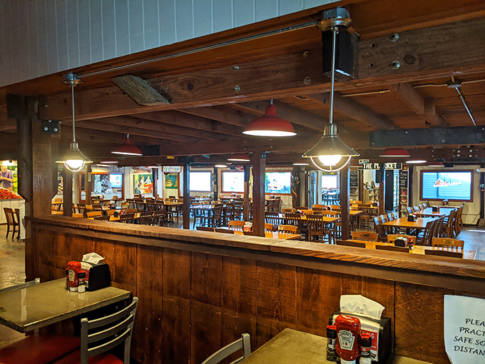 Rustic wooden beams and simple furnishings set the stage where the real stars&mdash;gumbo, &eacute;touff&eacute;e, and crawfish&mdash;perform their delicious magic.