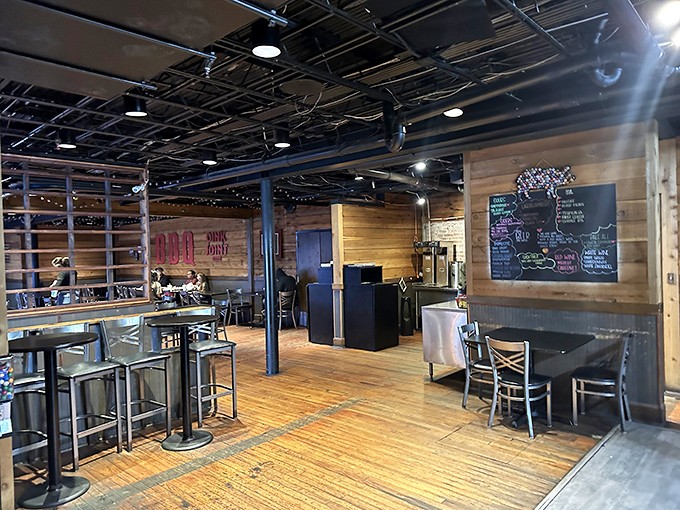 Industrial-chic meets Southern comfort in this dining room. The string lights aren't the only things twinkling &ndash; so are the eyes of satisfied customers.