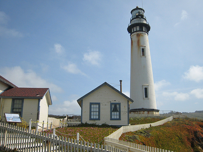 Built in 1872, this architectural marvel has been photobombing sunset pictures for over a century.