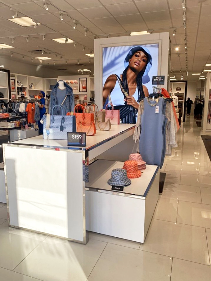 Designer dreams at down-to-earth prices. Michael Kors handbags that normally require a second mortgage suddenly seem like reasonable life decisions.