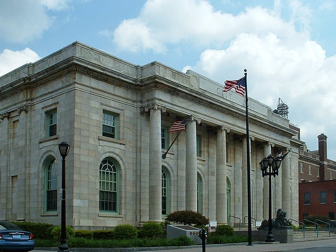 Park Square anchors the downtown where historic buildings meet tree-lined streets, creating a setting that belongs on a movie set.