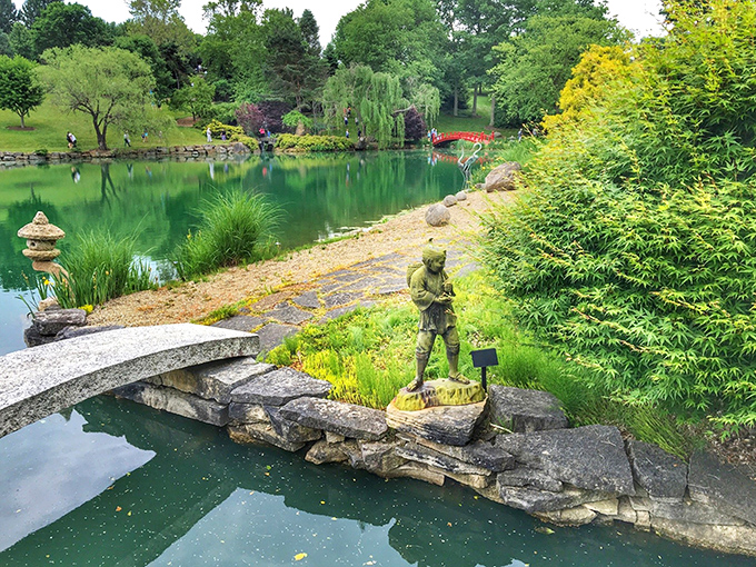 The Japanese garden offers a tranquil escape with its vermilion bridge and reflective pond. Who knew Ohio could channel Kyoto so convincingly?
