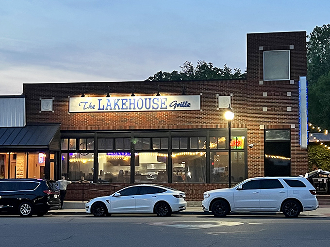 The Lakehouse Grille knows exactly what you need: comfort food with a lake view and zero pretense.