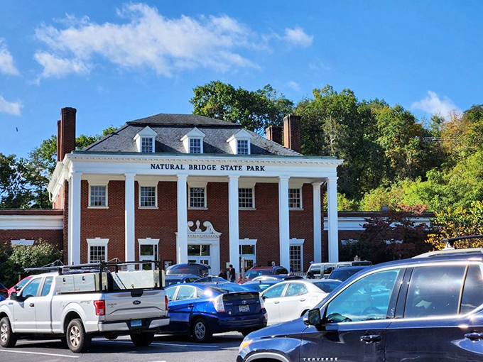 The stately visitor center welcomes explorers with colonial-inspired architecture&mdash;like Jefferson himself might pop out to offer you lemonade.