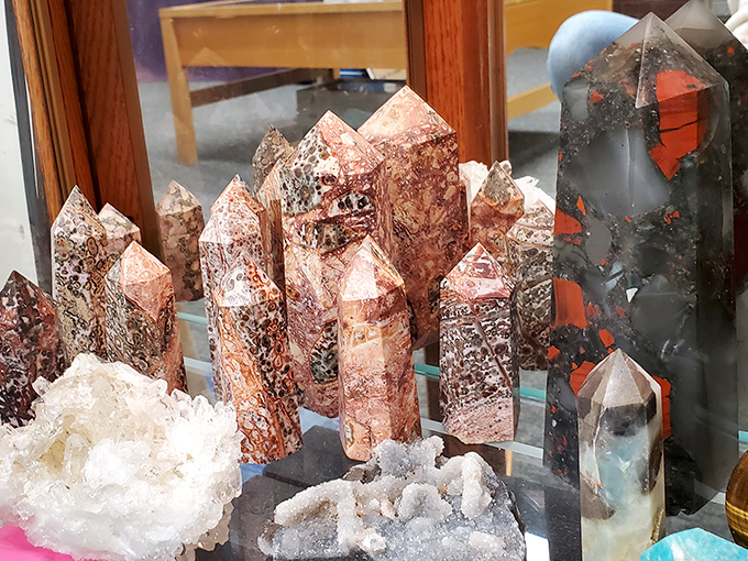 Nature's artwork on display&mdash;these crystalline formations prove that sometimes Earth's most spectacular creations don't need human intervention.