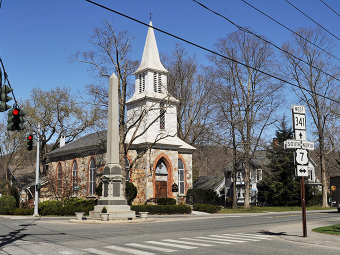 St. Andrew's Church stands sentinel at Kent's crossroads, a stone testament to faith, history, and impeccable New England architectural taste.