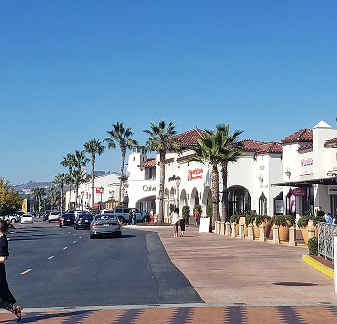 Strolling these pristine walkways under the California sun, you'll forget you're on a mission to save money rather than on an upscale vacation.