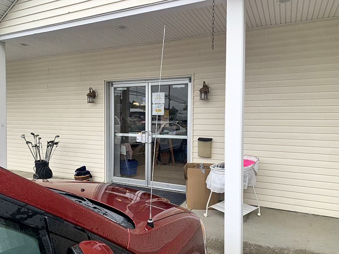 Even the entrance offers a sneak peek of the adventure within&mdash;golf clubs standing sentinel like guards at a treasure vault.