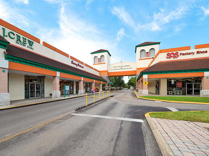 Open-air walkways let you window shop under actual sunshine&mdash;retail therapy with a legitimate vitamin D bonus included.
