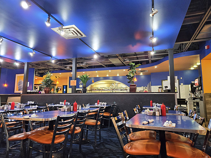 Blue ceilings, orange chairs, and the promise of pancake perfection – the interior design might be eclectic, but the focus is crystal clear.