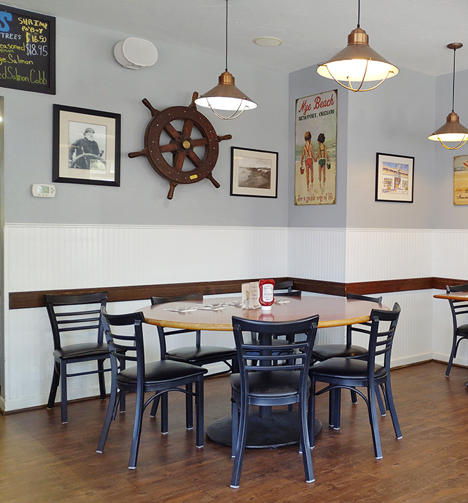 Nautical nostalgia done right! Ship wheels and vintage photographs create an atmosphere that says, "Yes, we know our seafood," without having to scream it.
