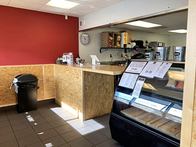 Elvis watches over diners from the wall as vintage-style booths invite you to slide in and stay awhile.