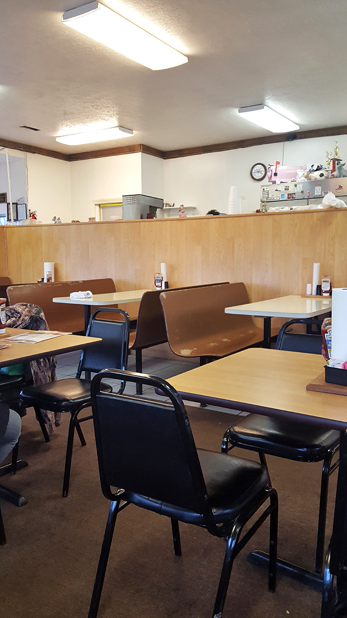 No-frills interior with wood paneling and practical seating&mdash;exactly where you want to be when serious eating is on the agenda.