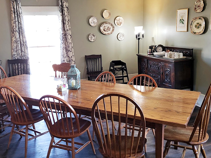 Inside, time slows down around these Windsor chairs and antique-adorned walls. Southern hospitality isn't just served here&mdash;it's the main ingredient.