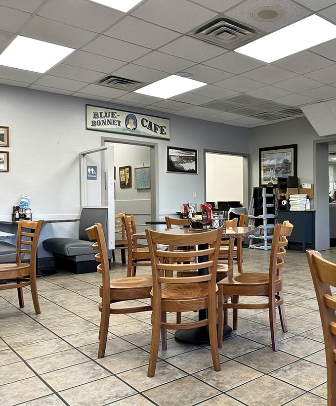 Inside, wooden chairs and simple tables create the perfect stage for culinary drama. No pretension here&mdash;just an honest space where comfort food takes center stage.