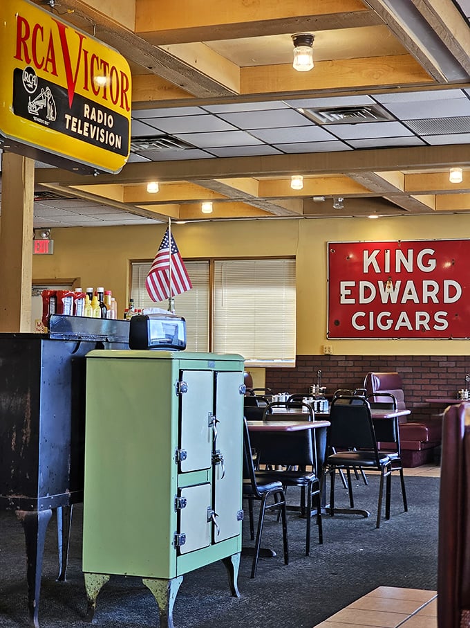 Vintage signs and honest-to-goodness character: this is what diners looked like before "rustic chic" became a design trend.
