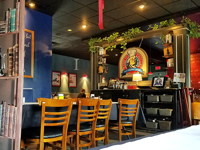 Inside, wooden chairs and blue walls create the perfect backdrop for both deep conversations and delicious comfort food.