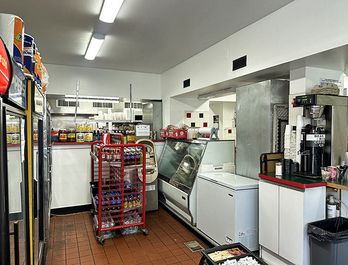 No-frills is the name of the game here. This isn't about fancy decor&mdash;it's about focusing all attention on sandwich perfection.