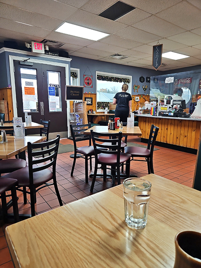 Classic diner vibes where nobody's trying to impress you with exposed brick or Edison bulbs.