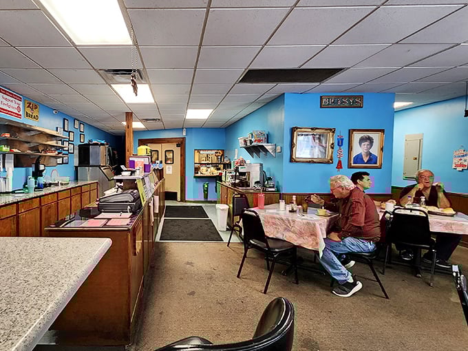 Those blue walls have witnessed more breakfast epiphanies than a Sunday morning cooking show marathon.