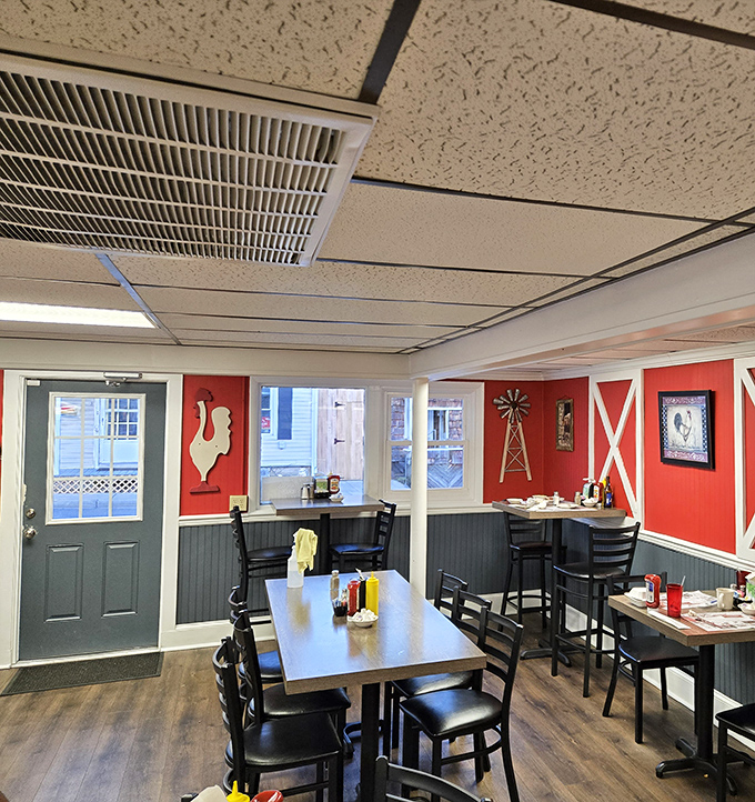 Step inside to discover the farmhouse-inspired interior, where red barn walls and rooster d&eacute;cor set the stage for comfort food theater.