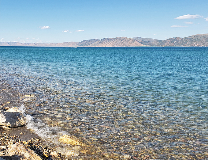 Crystal clarity that makes you question your geography. "Am I still in Utah?" Yes, and that's the magic of Bear Lake.