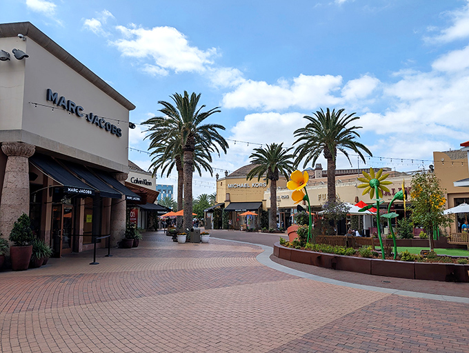 Marc Jacobs and Michael Kors beckon under swaying palms&mdash;proof that designer labels and blue skies make the perfect California shopping combo.